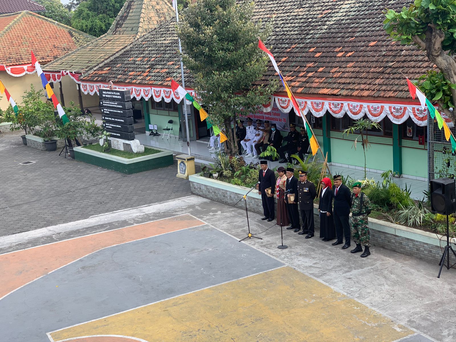 UPACARA BENDERA HUT REPUBLIK INDONESIA KE-78 DI SMPN 15 YOGYAKARTA ...